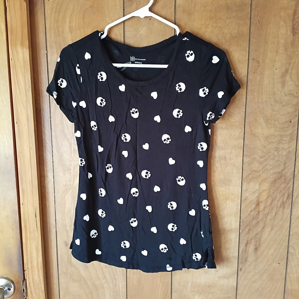 No Bo Black White Skulls Hearts Short Sleeve Pullover Top Size S | eBay UK