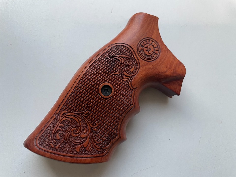 Cool Art Wood Decorative Target Grips Compatible with Taurus Medium ...