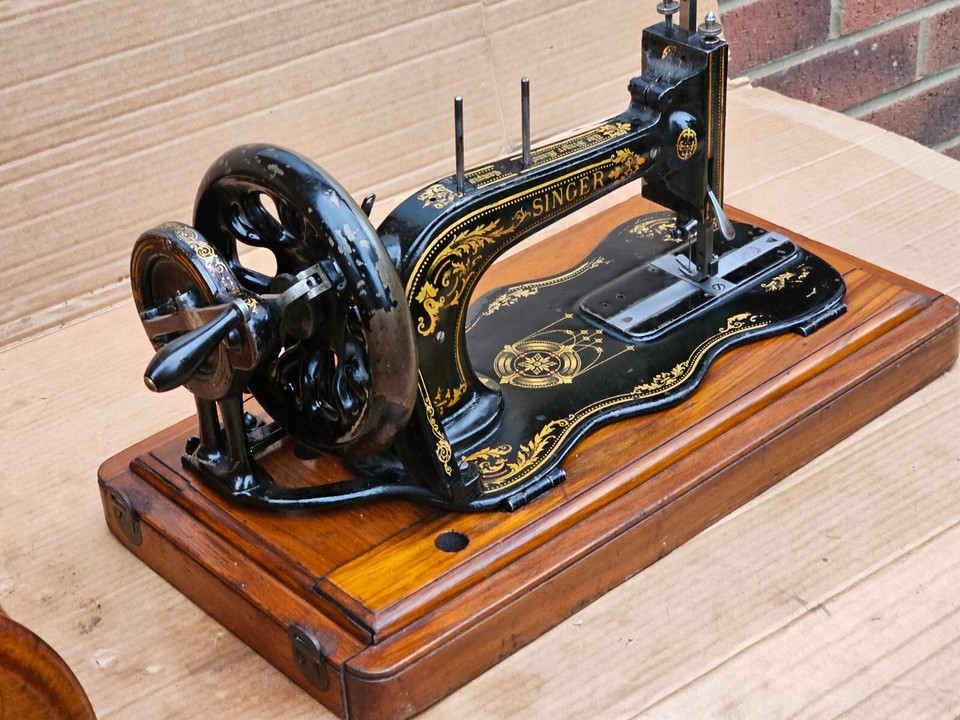 Singer 12k Fiddle base Antique Hand Crank Sewing Machine c1889 | eBay