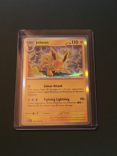 Jolteon (Poke Ball Pattern) 029/131 Sv: Prismatic Evolutions Holo for ...