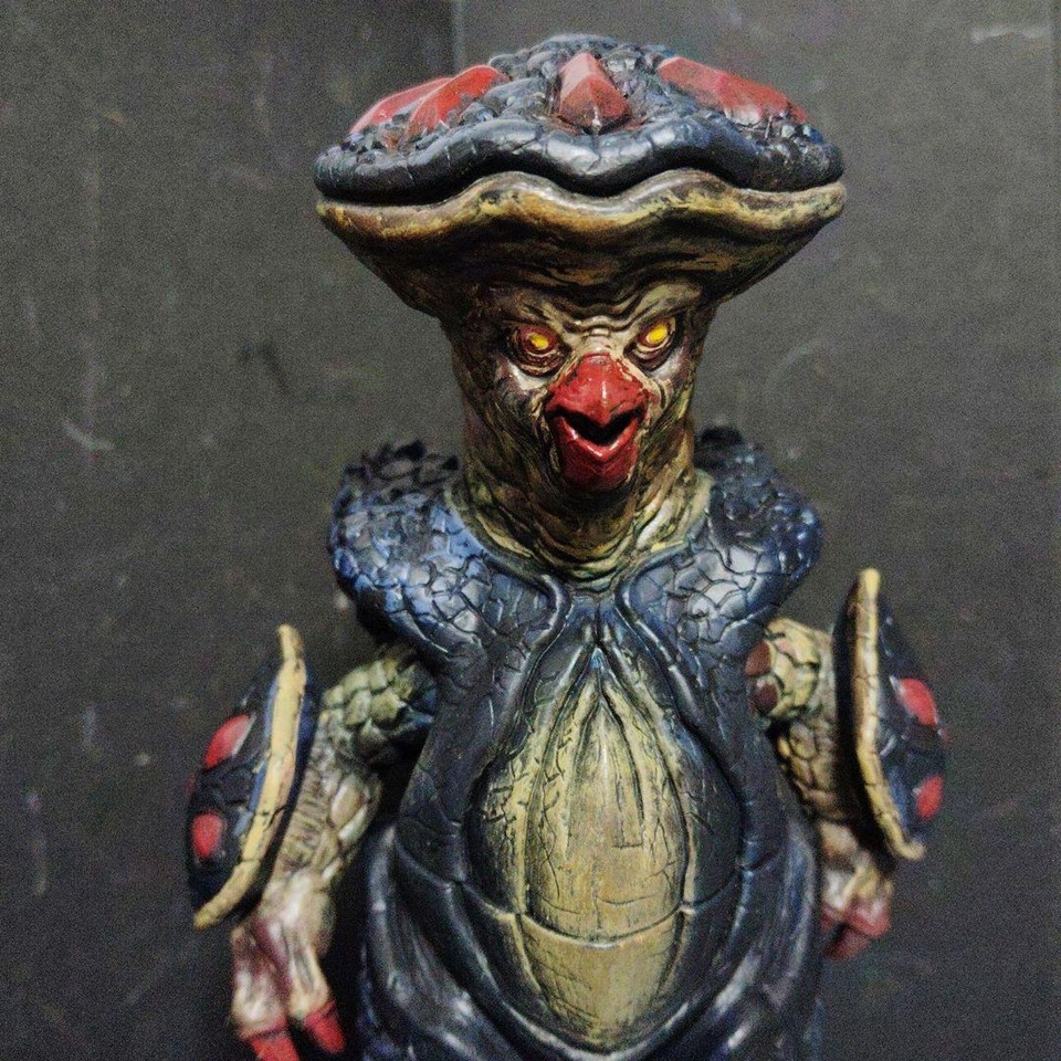 Bandai Ultraman Kaiju Sofubi Mazargus Vintage Figure Real Paint 17cm ...