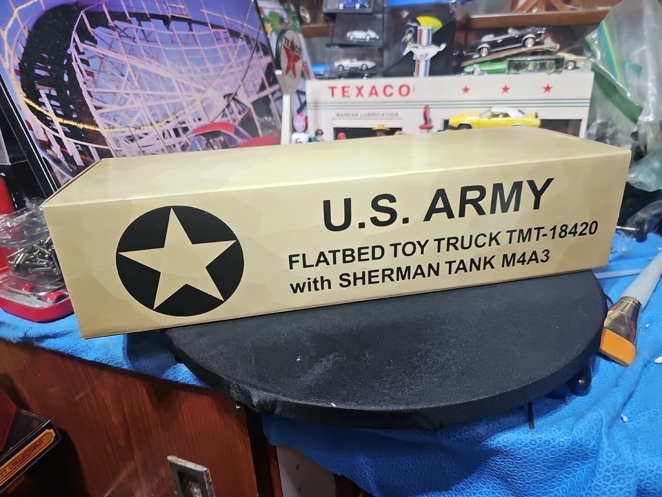 Taylor Made TMT-18420 US ARMY Flatbed Toy truck With Sherman Tank M4A3 ...