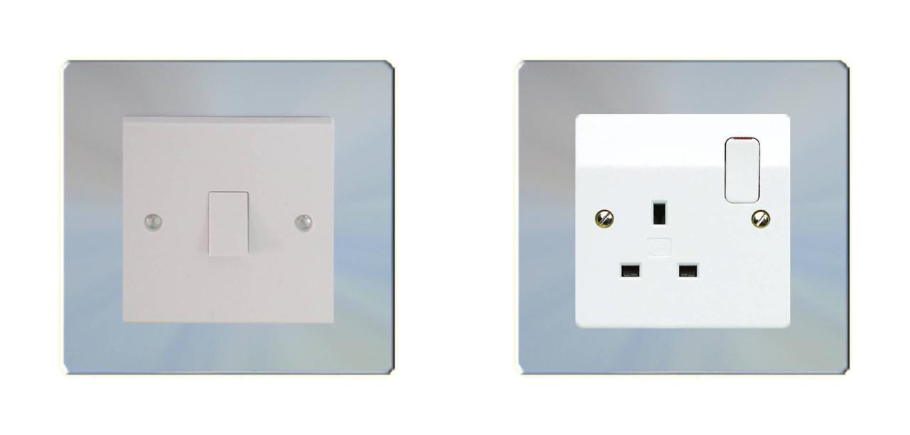 LIGHT SWITCH SINGLE SOCKET FINGER PLATE SURROUND MIRROR SILVER CHROME ...