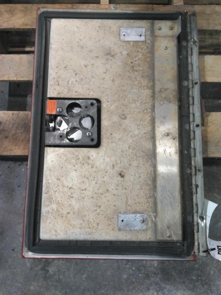 AMERICAN LAFRANCE FIRE/RESCUE DOOR COMPARTMENT 3673585 | eBay