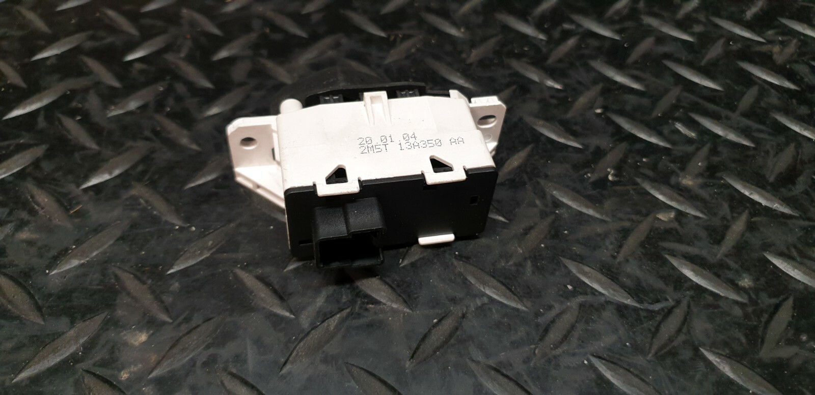 Ford Focus MK1 Hazard Switch Button 2M5T13A350 ref D24 | eBay