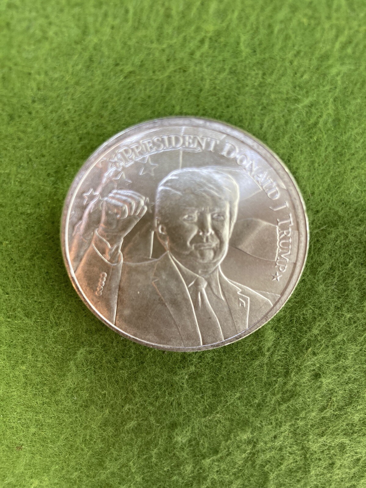 DONALD TRUMP Silver Coin 1 OZ SILVER .9999 COIN 2020 PRESIDENT Donald J ...