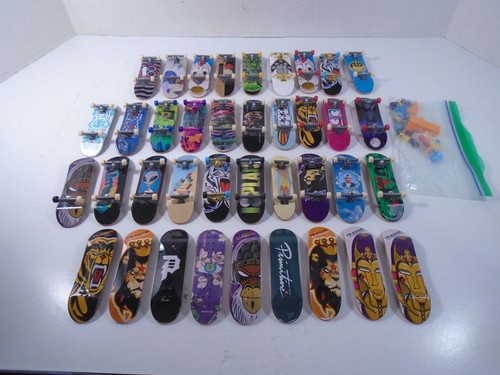 BIG LOT OF SPIN MASTER--TECH DECK FINGER SKATEBOARDS (LOOK) | eBay