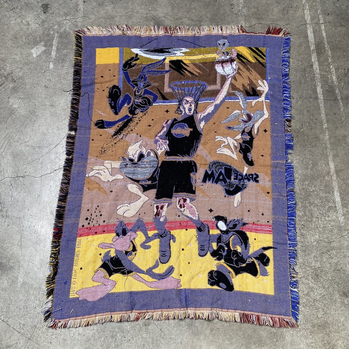 Vtg Space Jam Throw Blanket Fringe Trim Tapestry 1996 Movie Vtg Space Jam Throw Blanket Fringe Trim Tapestry 1996 Movie