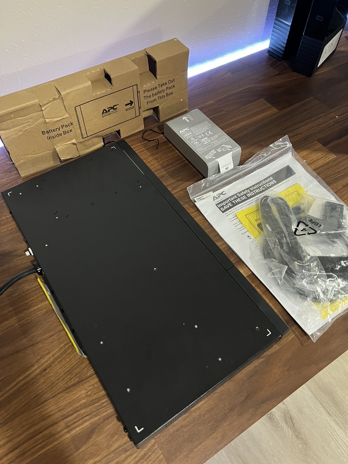 APC Smart-UPS Li-Ion 500VA Short Depth with SmartConnect 1U UPS ...