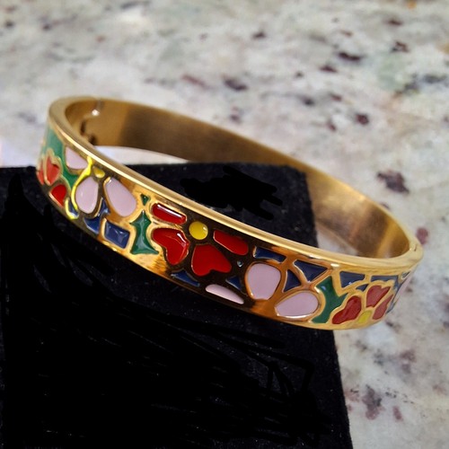 Beautiful Floral Design Enamal Inlay Gold Tone Bracelet. | eBay