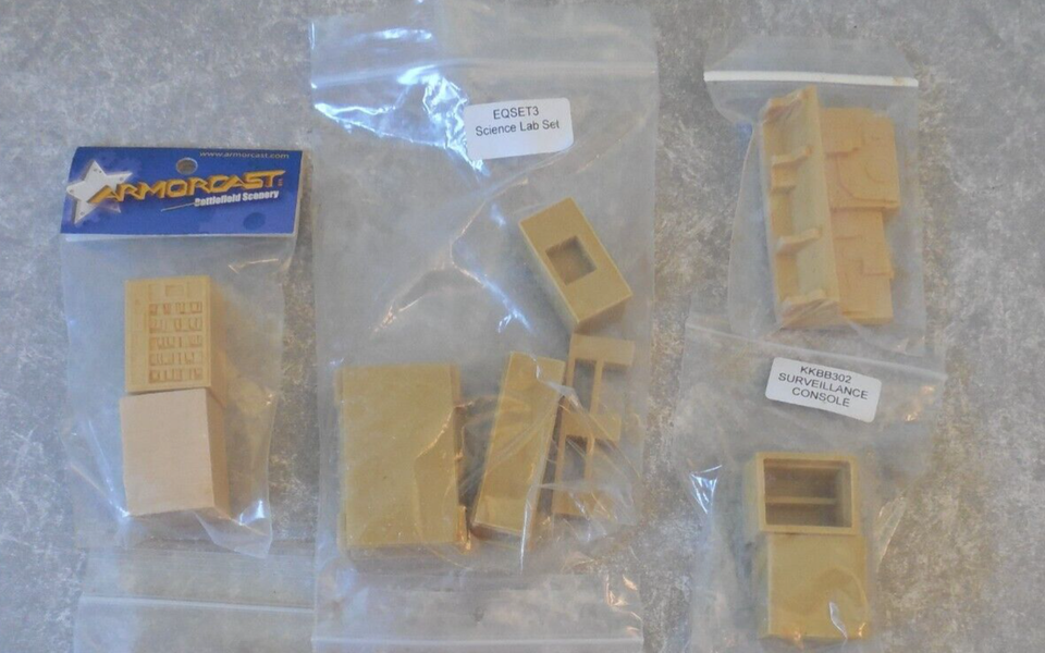 HUGE LOT OF ARMORCAST BATTLEFIELD SCENERY, SCIENCE LAB, SURVEILLANCE ...