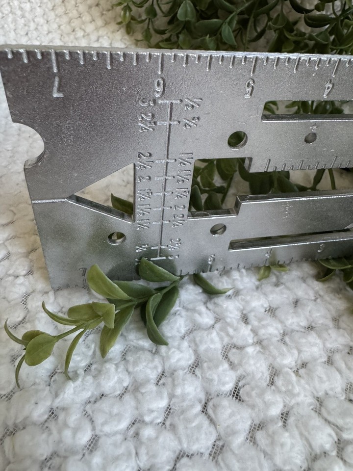 Husky Universal Square Carpenter Layout Tool Rafter Angle Measuring ...