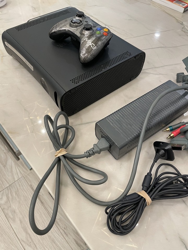 Xbox 360 120GB Black Console – Wireless Controller, A/V Cable, Power ...