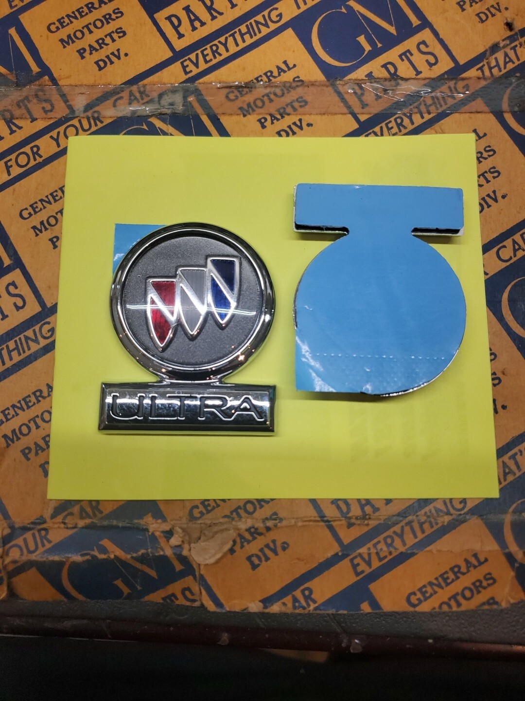 1991 To 1996 BUICK PARK AVENUE ULTRA FENDER EMBLEMS NOS GM PARTS | eBay