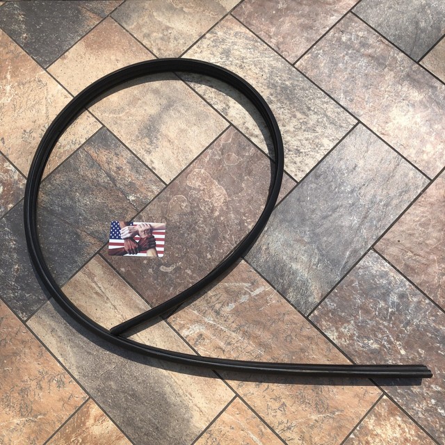 04-12 Volvo S40 Right Skirt Rocker Panel Cover Moulding Trim # 30698906 ...