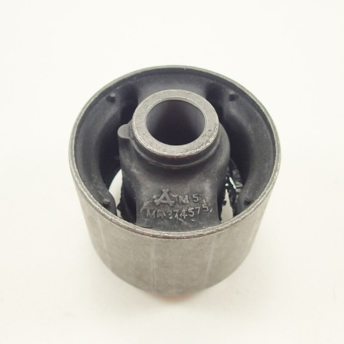 2001-2006 Mitsubishi MONTERO Gen 3 Front Diff Mount Bushing, Rear ...