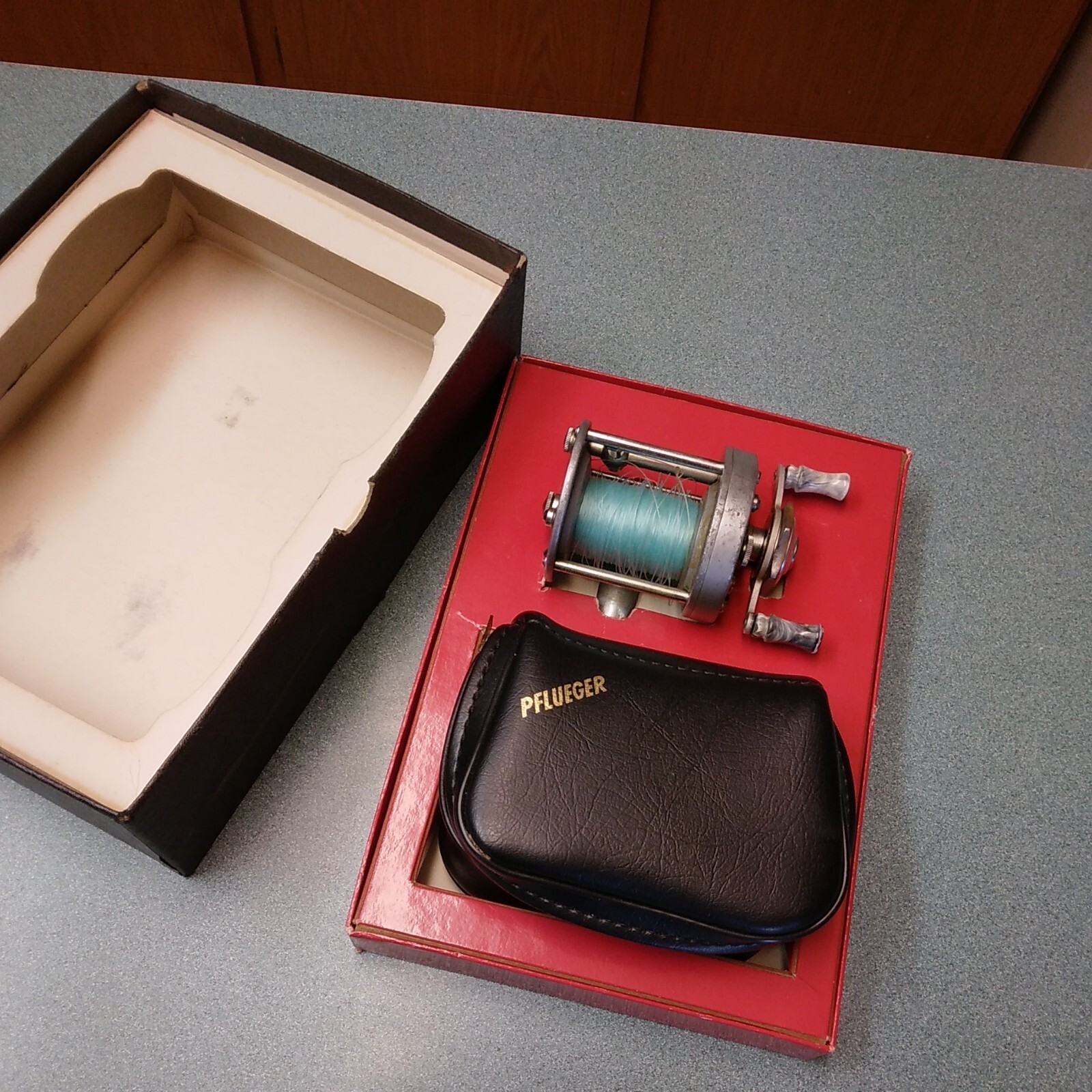 Vintage Pflueger Free Spool Supreme 1575 | eBay