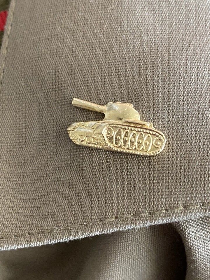 Russian Soviet Era Authentic Army Uniform blouse w/various campaign ...