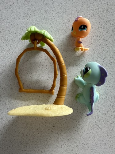 Littlest Pet Shop LPS Walmart Exclusive Complete #766 Parakeet #767 ...