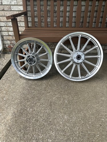 Harley-Davidson 2004 Dyna Super Glide Mag Wheels 13 spoke 19x2.15 16x3 ...