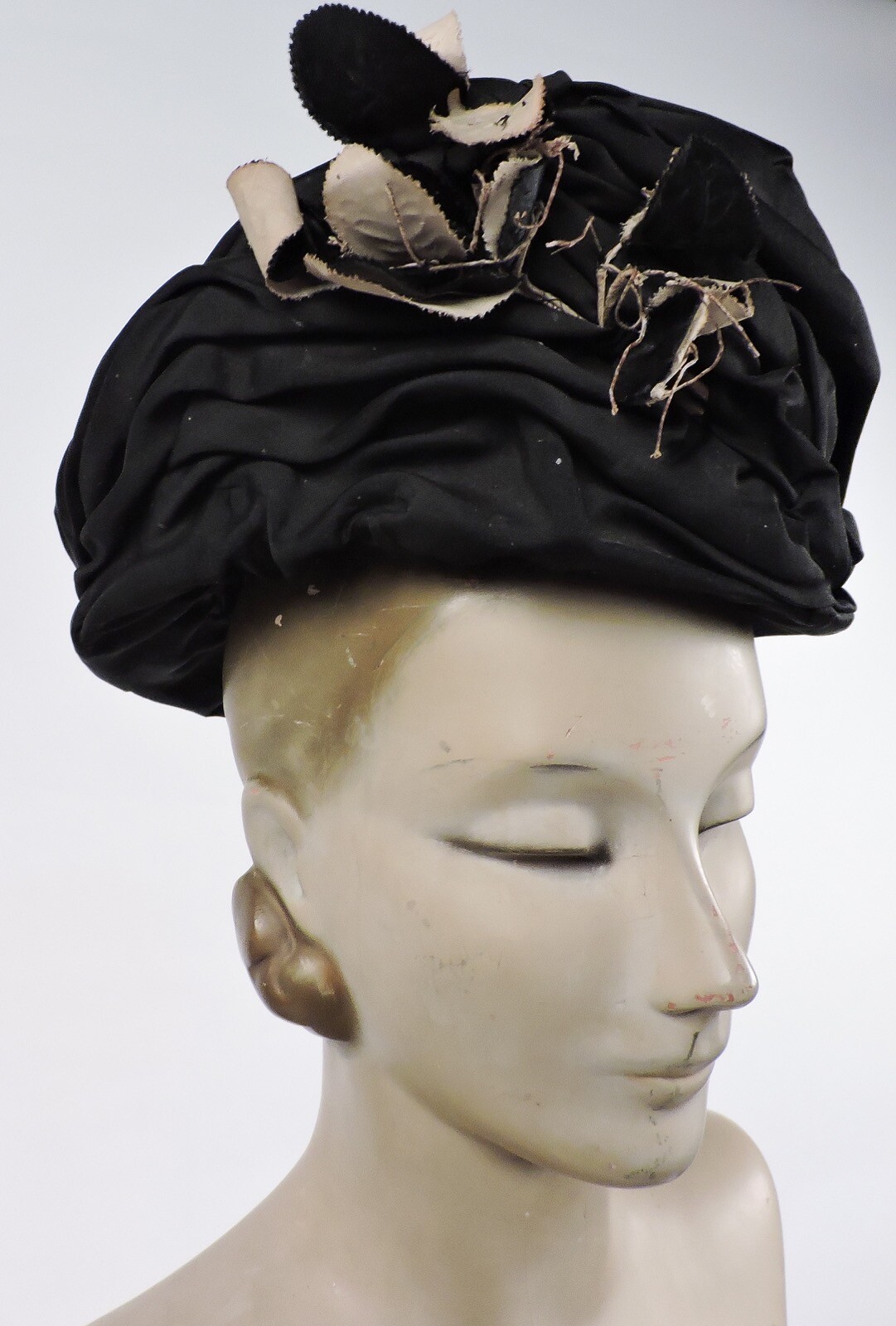 VICTORIAN 1890’S BLACK RUCHED SILK WIRED TORQUE HAT W LEAVE TRIMS | eBay