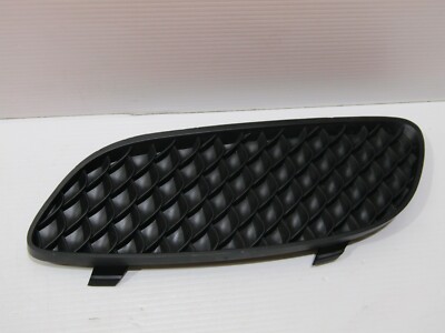 MERCEDES-BENZ A CLASS W176 2016 FRONT BUMPER GRILL LEFT A1768853522 REF ...