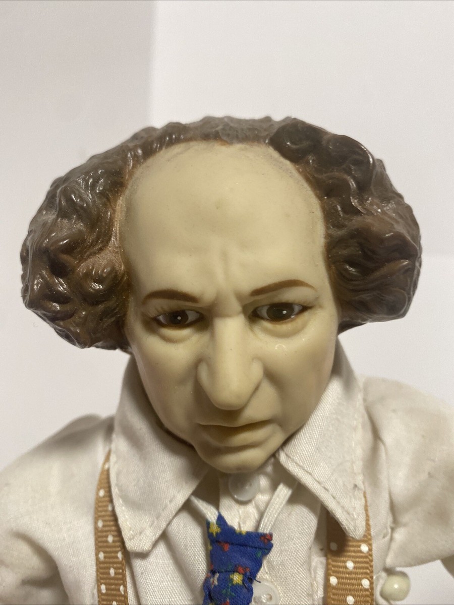 Larry Doll's Instagram, Twitter & Facebook on IDCrawl