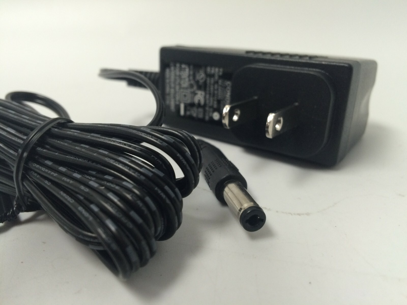 Condor HK-R112-A24 AC/DC Power Adapter 24V 0.5A 5.5/2.1mm Barrel Jack ...