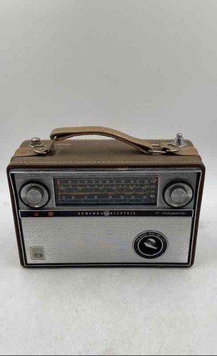 Vintage General Electric Brown Silver Portable World Monitor AM FM ...