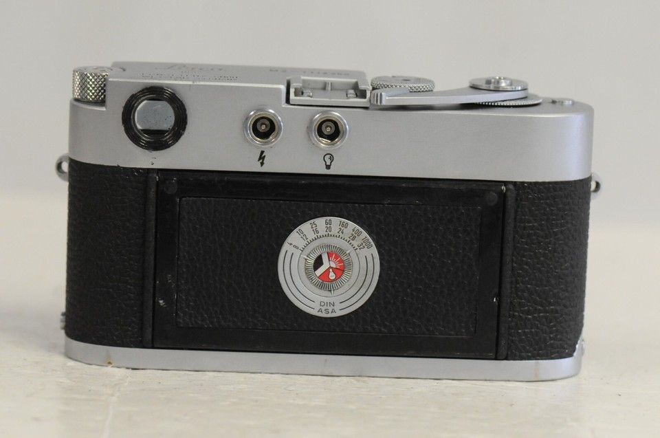 Leica M-2 35mm Rangefinder Film Camera with Cap & Take-Up Spool | eBay