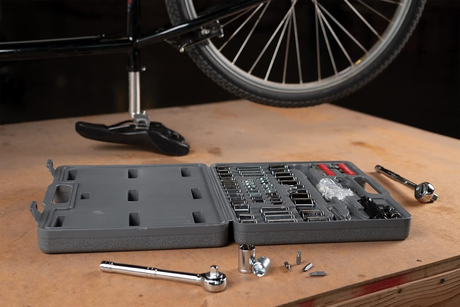 SAE/Metric 100-Piece Socket Set, 1/4", 3/8", 1/2" Drive, Ratchets and ...