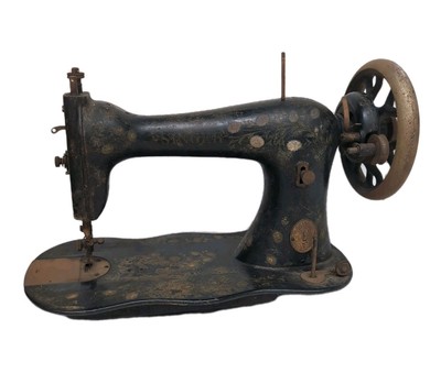 Sewing Machines - Singer Fiddle Base Sewing Machine