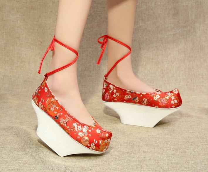 Women's Ancient Hanfu Shoes Chinese Ming Costume High Heels Embroidered ...