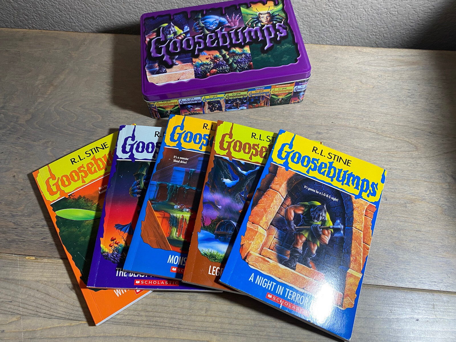 GOOSEBUMPS Retro Scream Tin Box 25th Anniversary Collector 5 Books Good ...