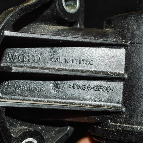Audi A3 Thermostat Housing 1.9 TDI 77kw 2010 03L121111AC 03L122157E 8P ...