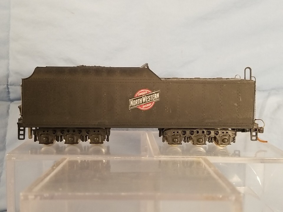 HO scale CNW CHICAGO & NORTH WESTERN Black Steam Locomotive Coal TENDER ...