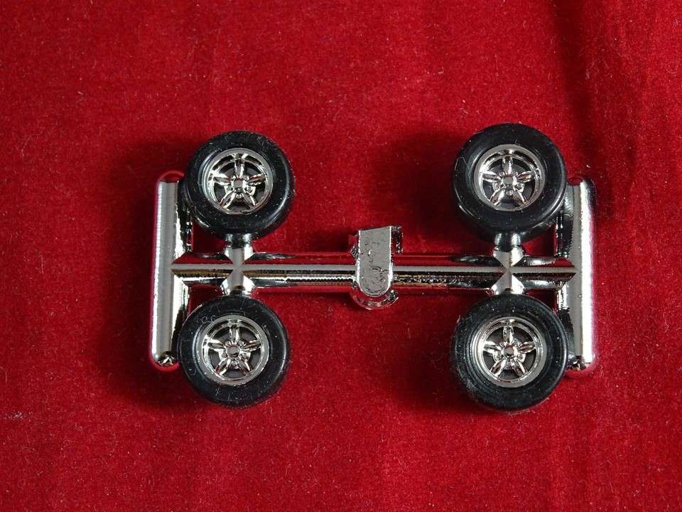 (1) Set RRR BULLET (1) Set WIRE CHROME WHEELS AND TIRES AURORA T-JET ...