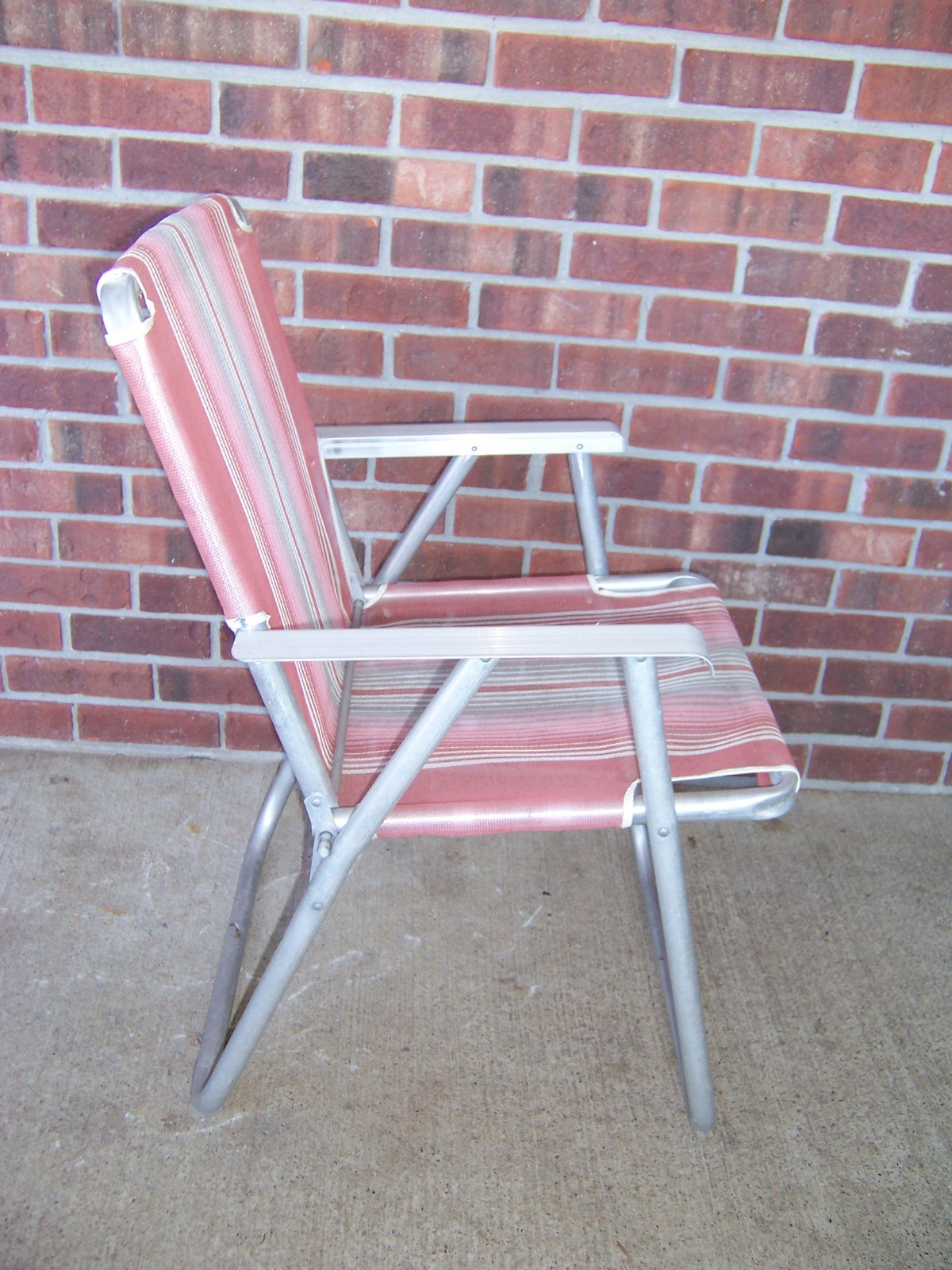 VINTAGE ALUMINIUM FOLDING LAWN CHAIR BEACH POOL CHAIR RETRO!! | eBay