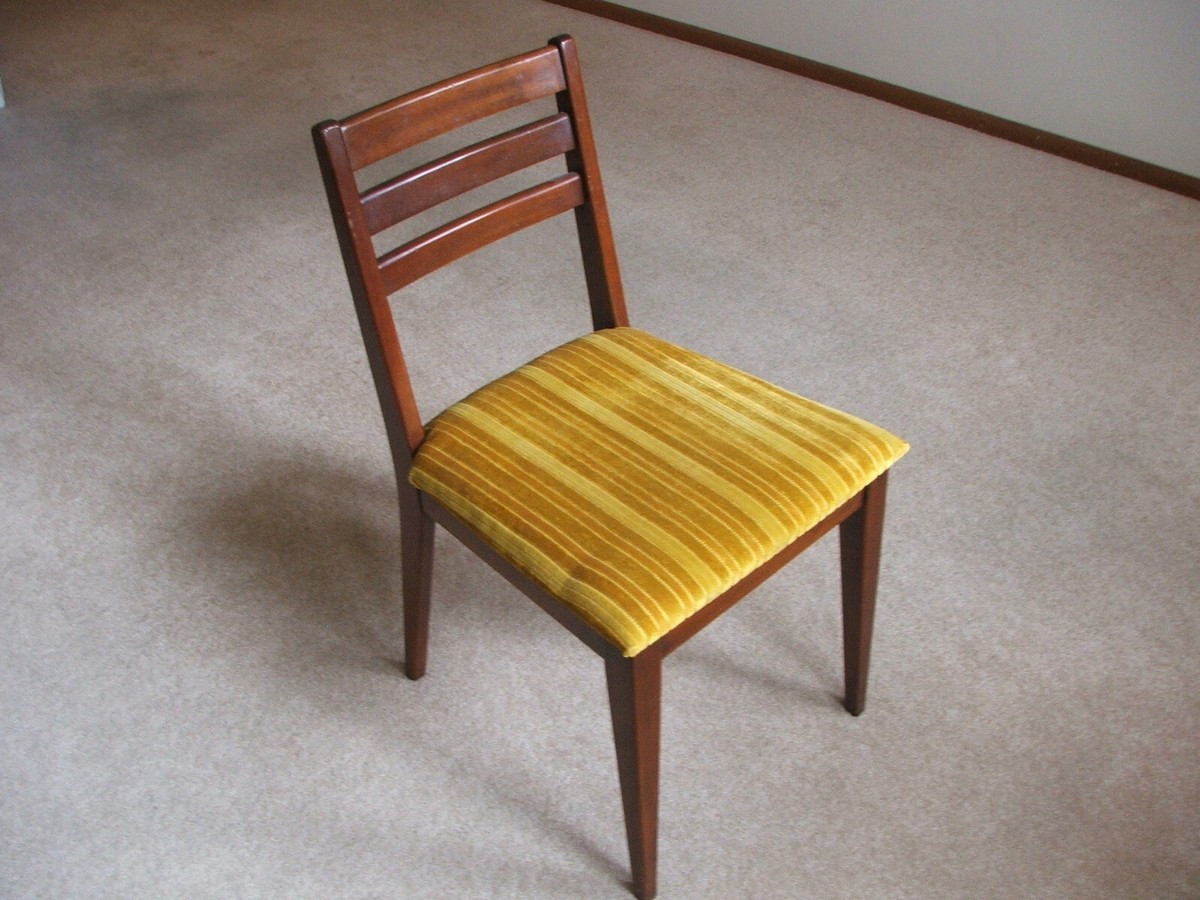 Willett Furniture Dining Room Chairs
