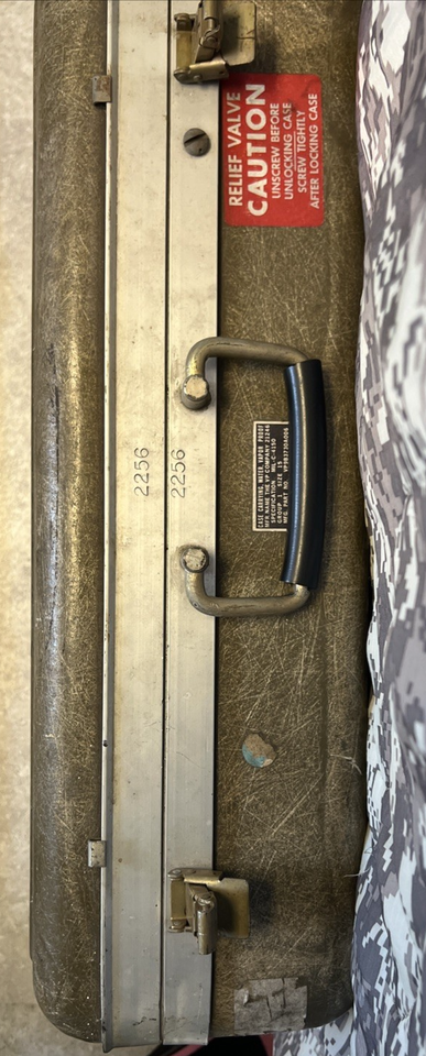 USGI US ARMY Signal Corps Vietnam Era Mine Detecting Set w/ Case VP 200 ...