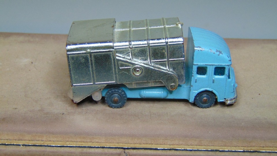 VINTAGE HUSKY S & D REFUSE VAN BLUE AND SILVER MADE IN GT BRITAIN | eBay