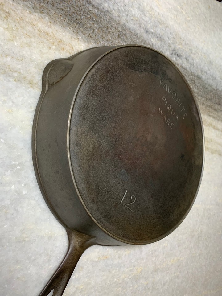 FLAT EXTRA LARGE 13" Antique Cast Iron Skillet Pan Favorite Piqua Ware ...
