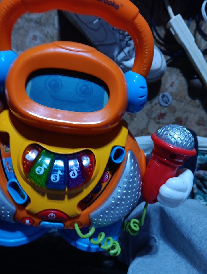VTech Learning Tunes Karaoke Machine Music Voice Changing Microphone ...