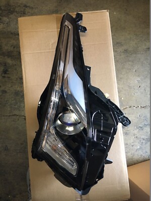 Headlight Halogen Projector RH Pasger Side Fit Cadillac 2013-2019 ATS ...