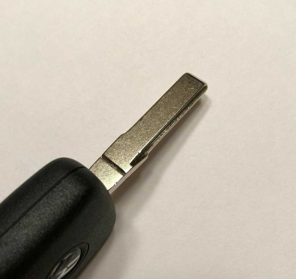 2 Unlocked OEM Keyless Remote Key Fobs 4B Uncut Blades OEM Volkswagen ...