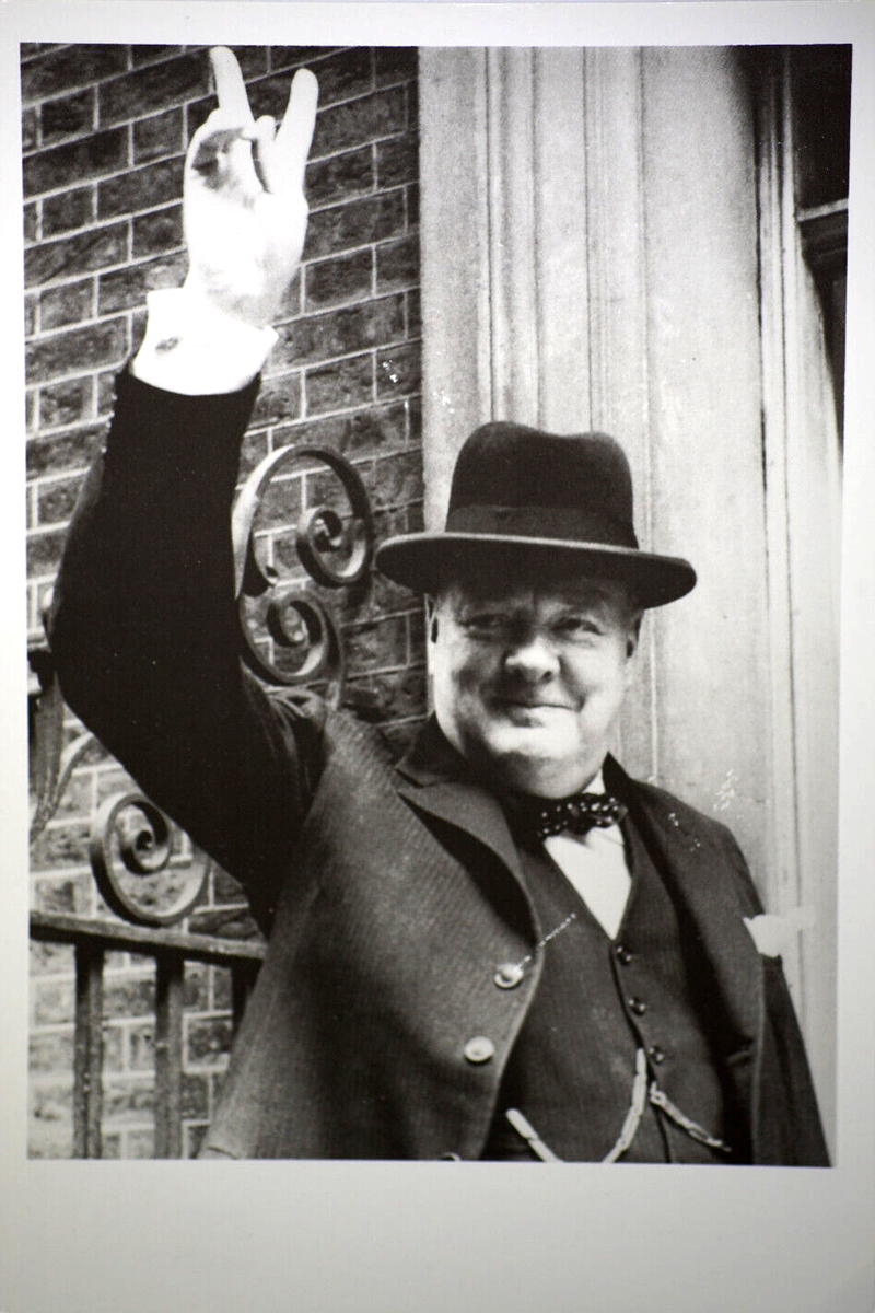 Churchill Victory Salute Becoming A Victorian | The Spectator