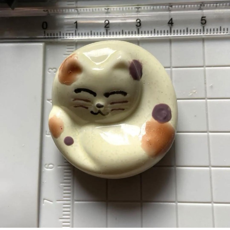 Ceramic Calico Cat Obi Dome, Round, Traditional Japanese Kimono ...