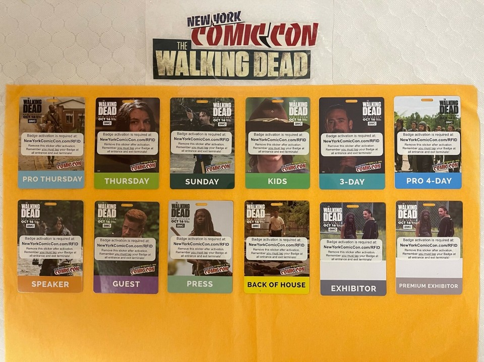 New York Comic Con~NYCC 2016 *The Walking Dead* Lot Of 12-Badges *Brand ...