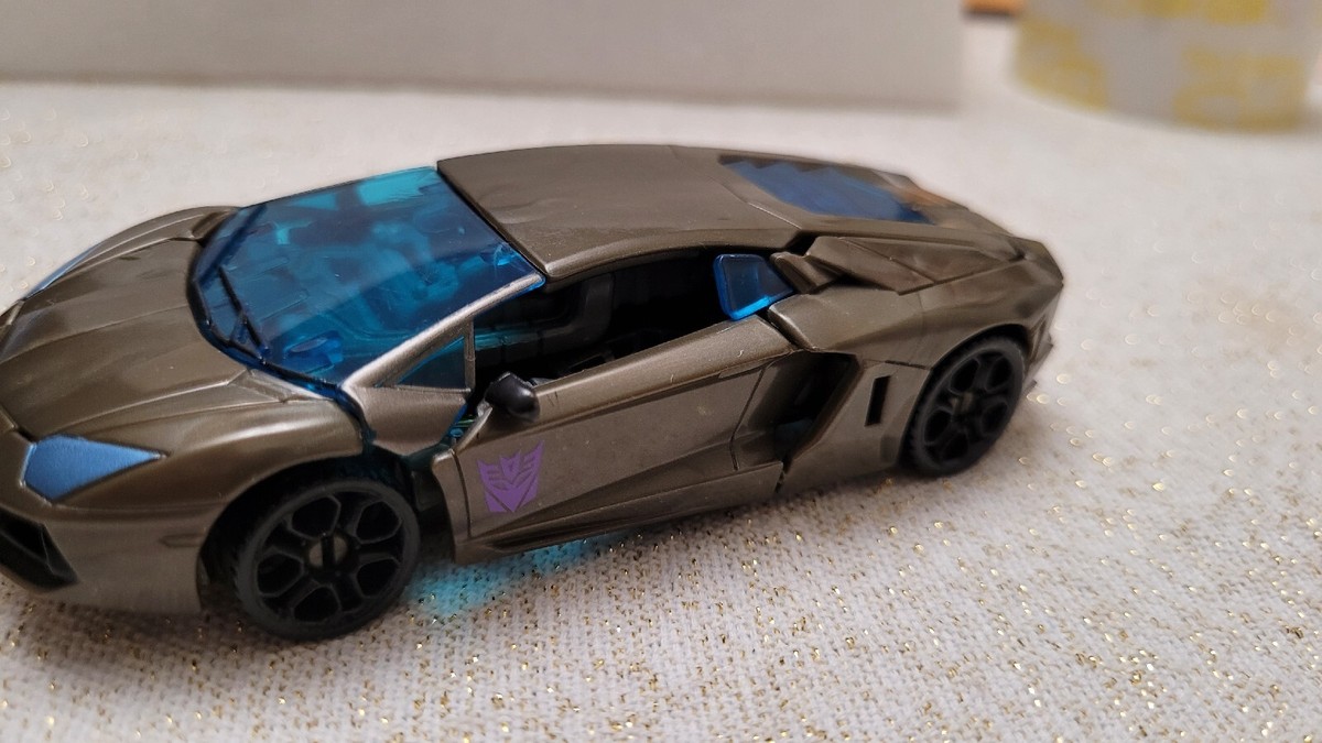 Transformers 4 Lockdown Car