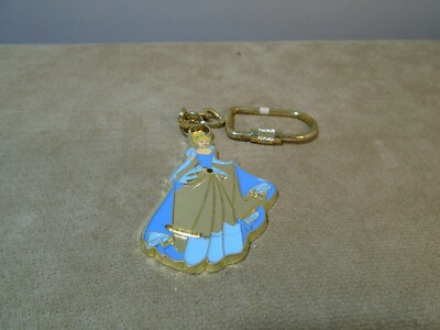 DISNEY PRINCESS CINDERELLA 2.5” KEY CHAIN (KC96) | eBay